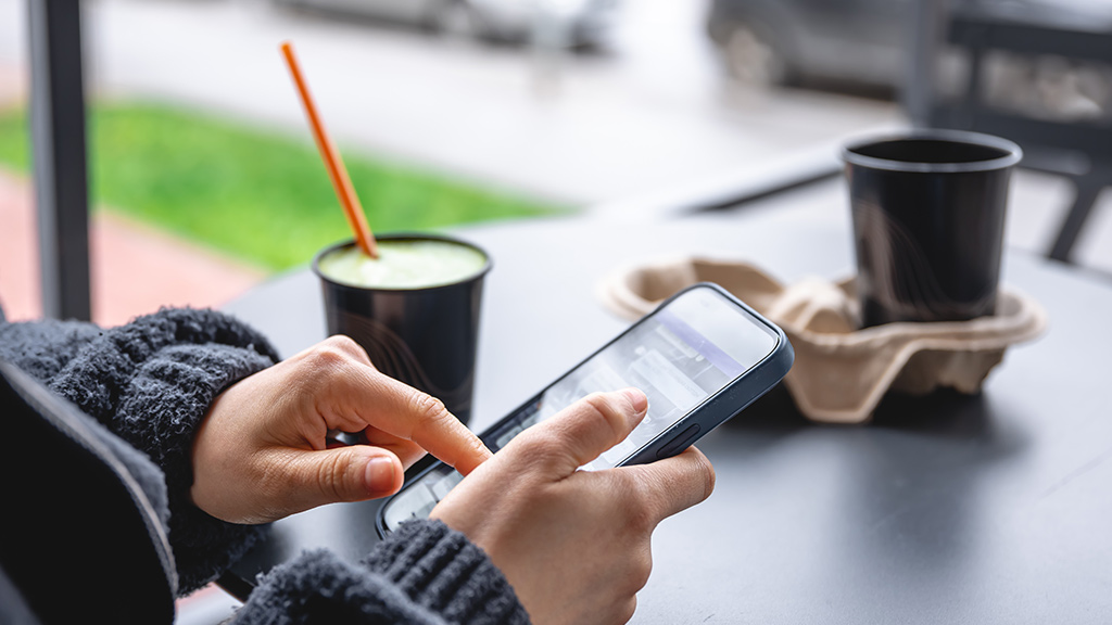 【LINEミニアプリ】飲食店の業務効率化に役立つ"導入コストが手頃"なパッケージプラン3選 - Bizcan